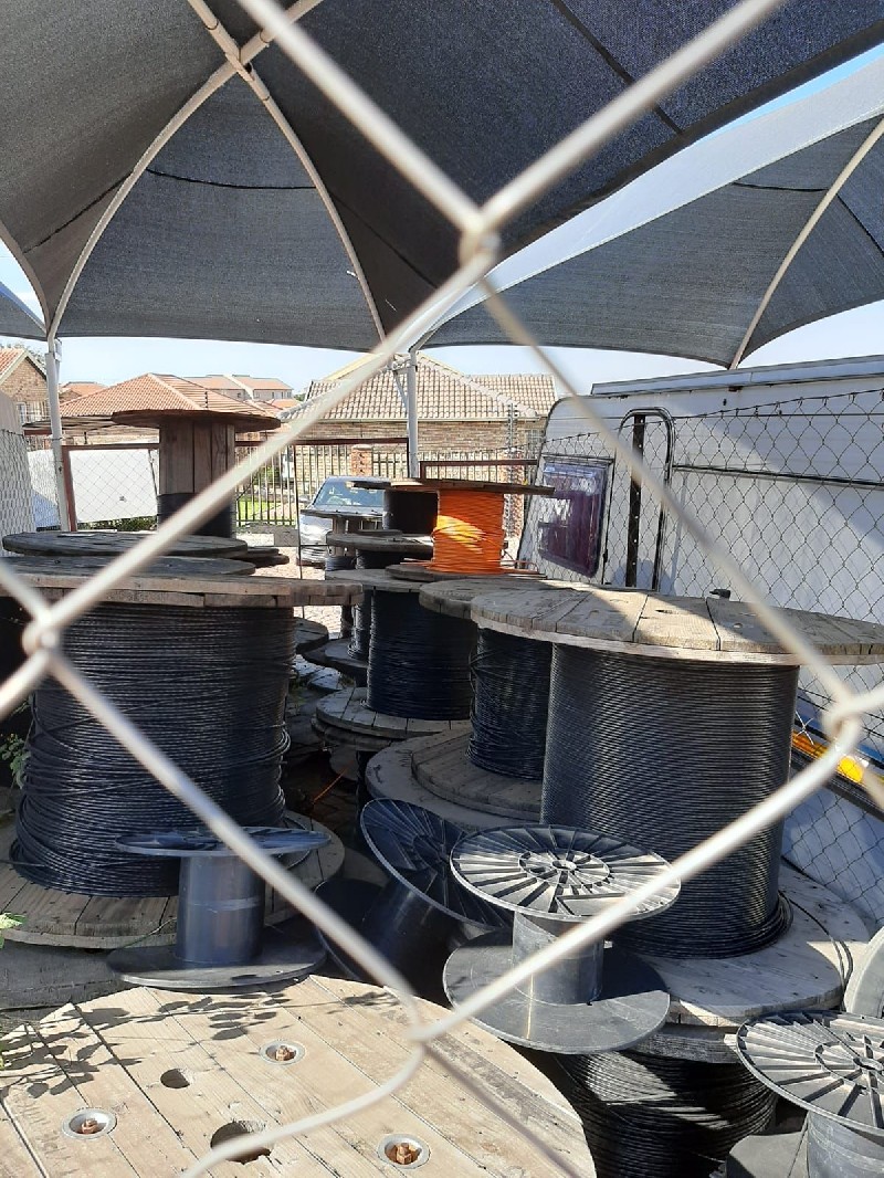 iBidOnStorage.co.za - U can Store Auction - 16916843843434