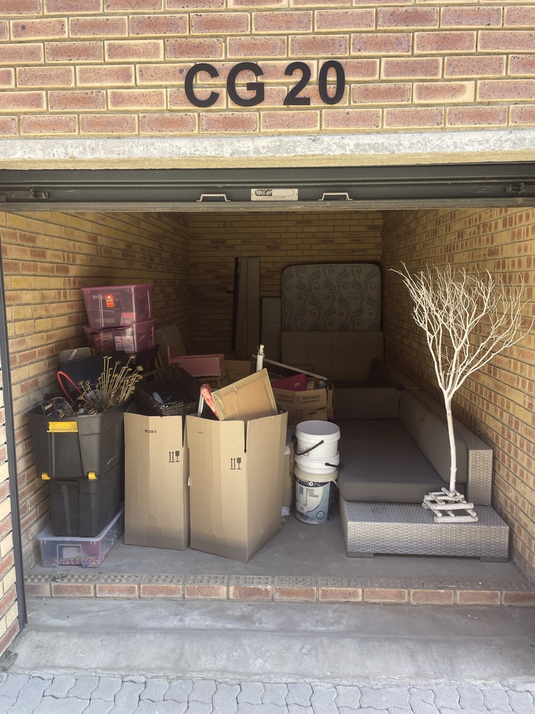 iBidOnStorage.co.za - Elite Self Storage Auction - 17536810696324